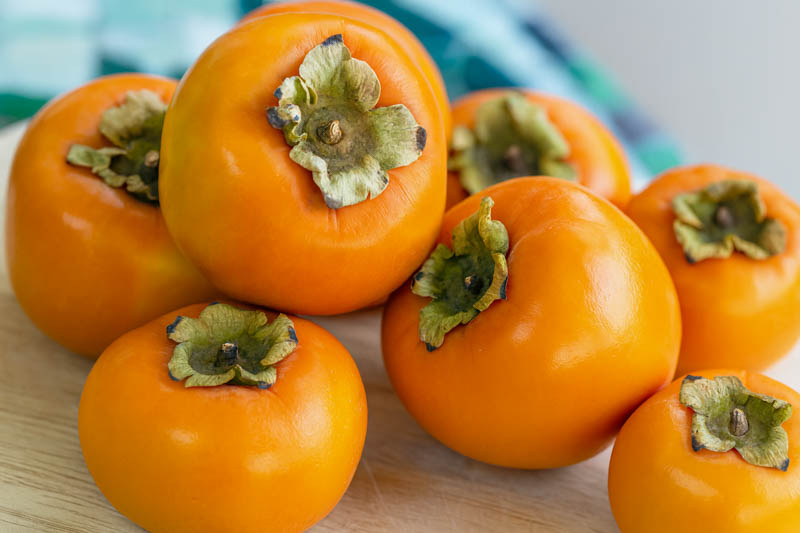 Diospyros kaki 'Fuyu' (Japanese Persimmon): Benefits, Uses, Care