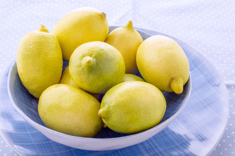 Eureka Lemon: Health Benefits, Uses, Growing Tips