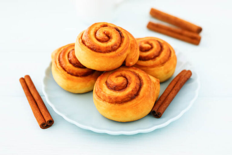 Ceylon Cinnamon (C. verum): Benefits, Uses & How to Grow