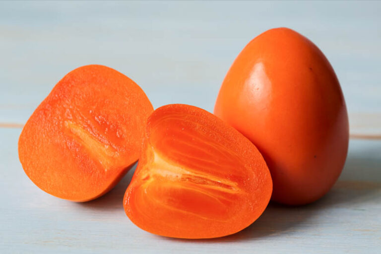 Diospyros kaki 'Hachiya' (Persimmon): Benefits, Uses, Care
