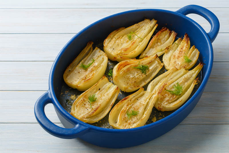 Fennel Bulb (Foeniculum vulgare): Benefits, Uses, Growing Tips